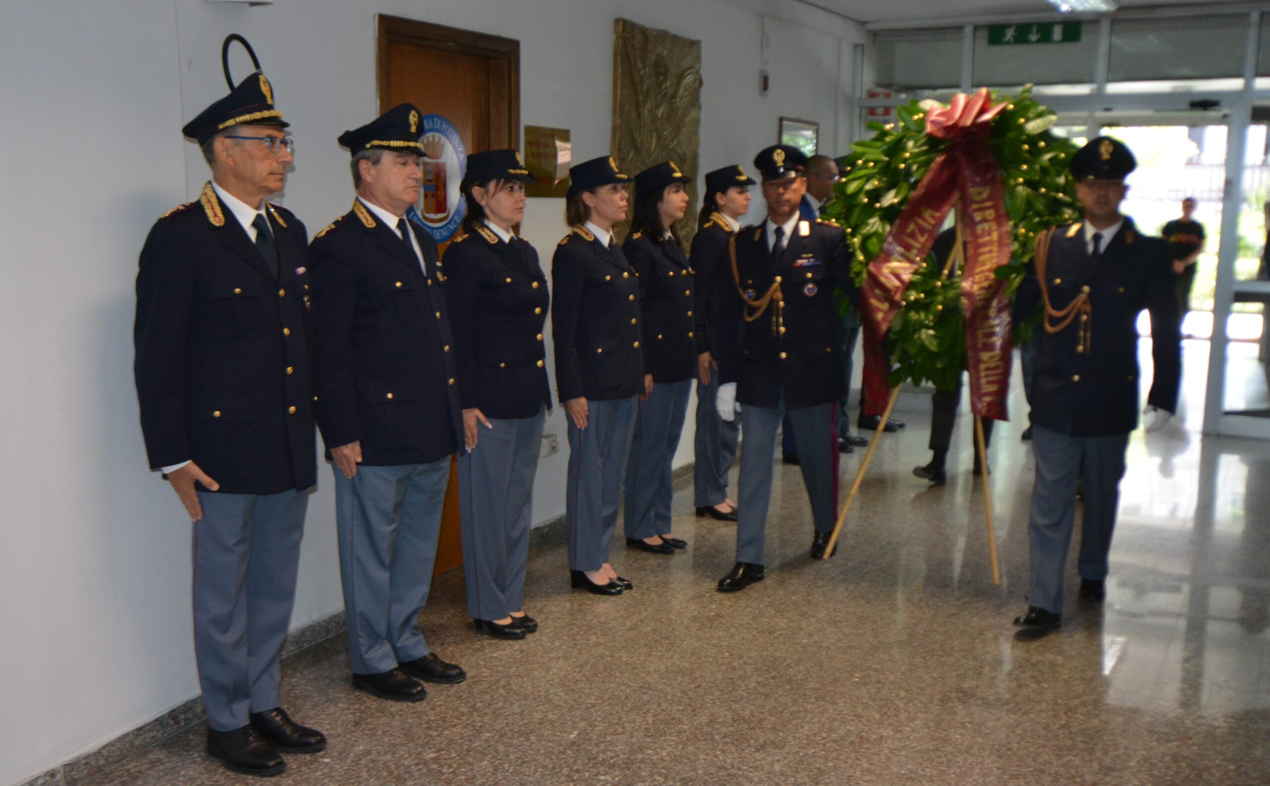 La Polizia di Stato ricorda il sacrificio dell’Agente Francesco Tammone ...